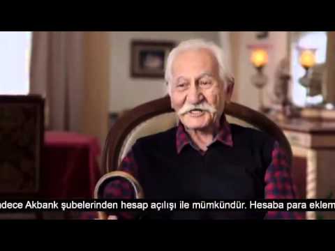 Fıstığını Sahibinin Göğsüne Saklayan Sincap Videosu