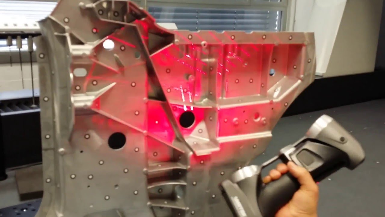 Creaform HandySCAN 700 - YouTube