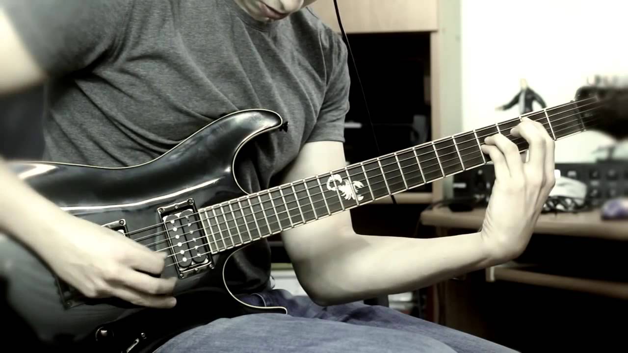 Fender Showmaster Scorpion HH - YouTube