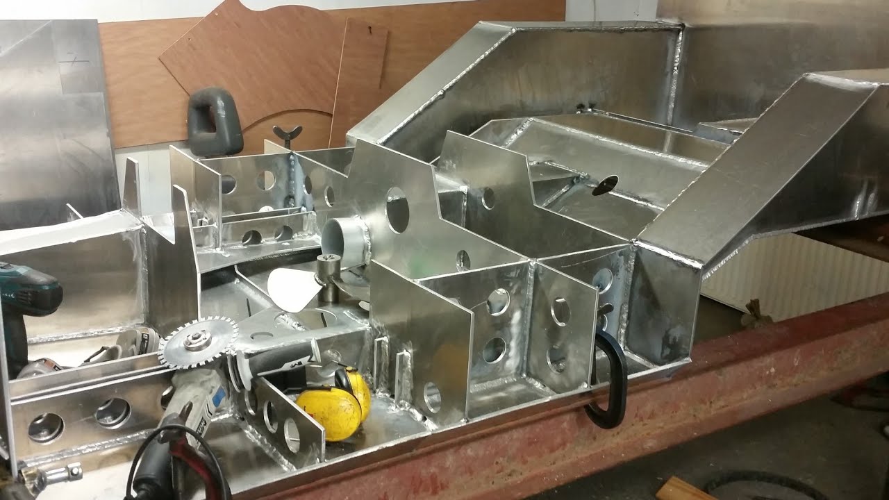 HOMEMADE AMPHIBIOUS VEHICLE JEEP BUILD PT3 - YouTube