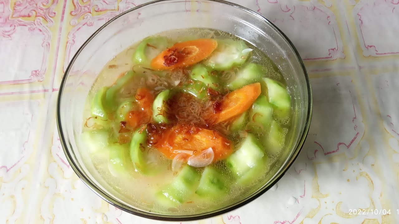 sayur bening gambas@masak simpel - YouTube
