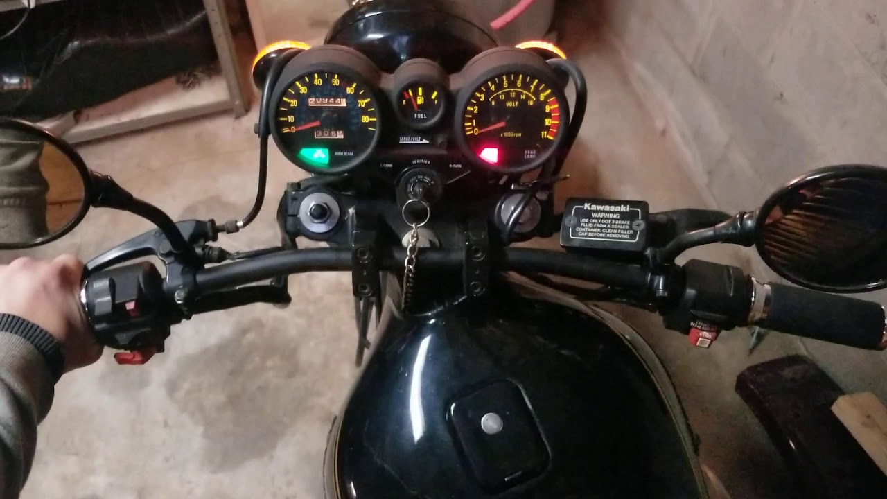 1983 kawasaki spectre 1100 - YouTube