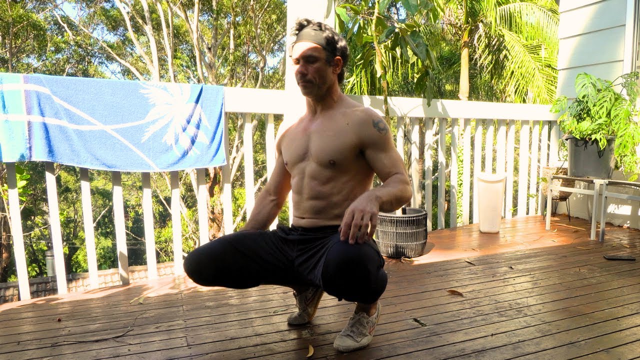 Handstand, Middle Splits & Flow Workout - Day 85 [4K] - YouTube