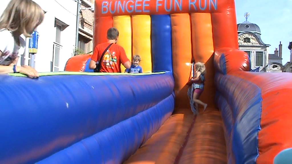 Bungee Fun Run op de Gentse Feesten - YouTube