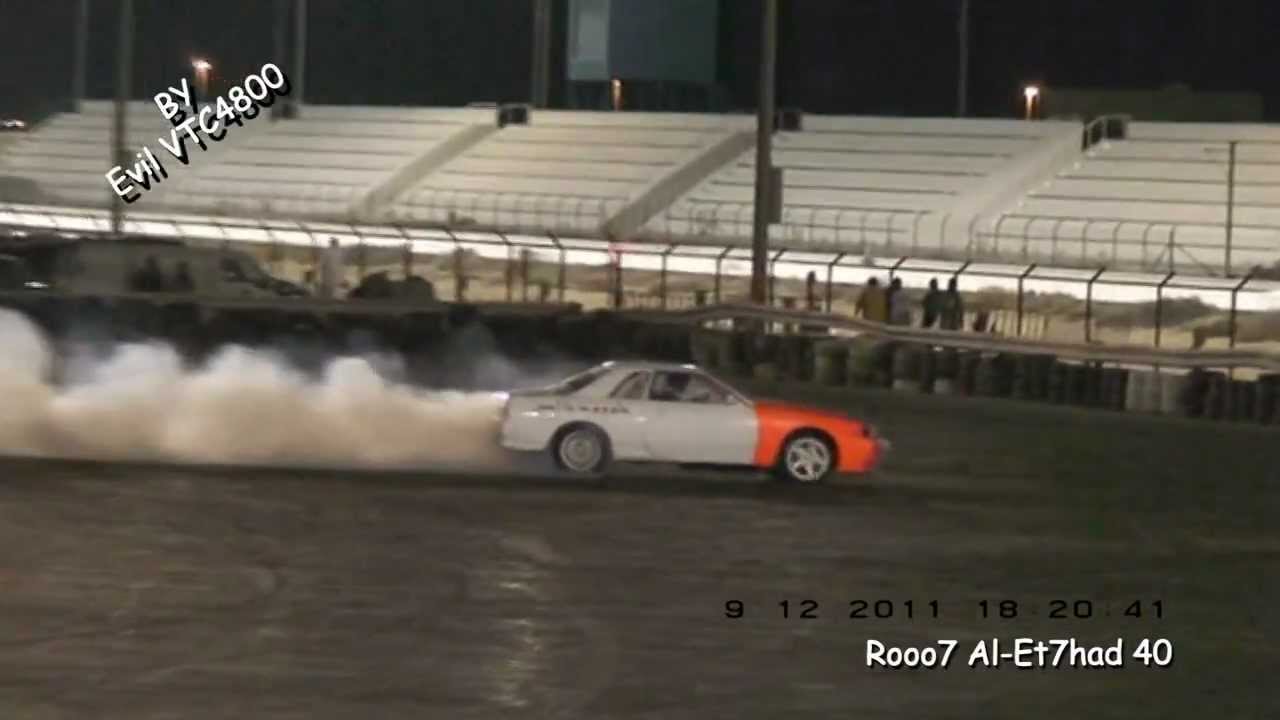 Emirates Motorplex 09.12.2011 - Part 1 - Evil VTC4800 - YouTube