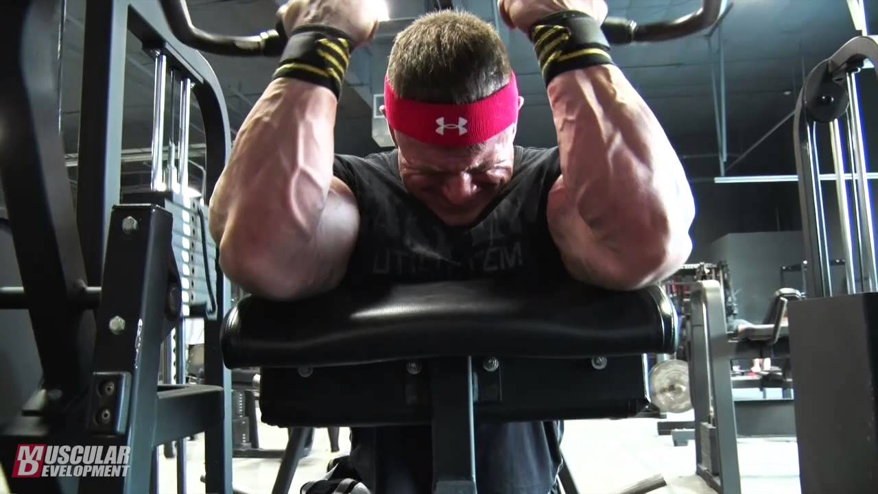 Dan Newmire Trains Arms 2.4 Weeks Out | NPC Dallas Europa - YouTube