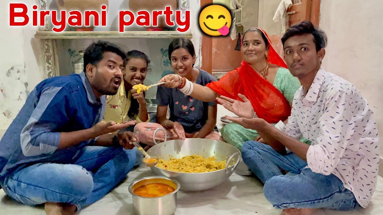 Biryani party with family 😋 Chachi ne bahut testy biryani banai - YouTube