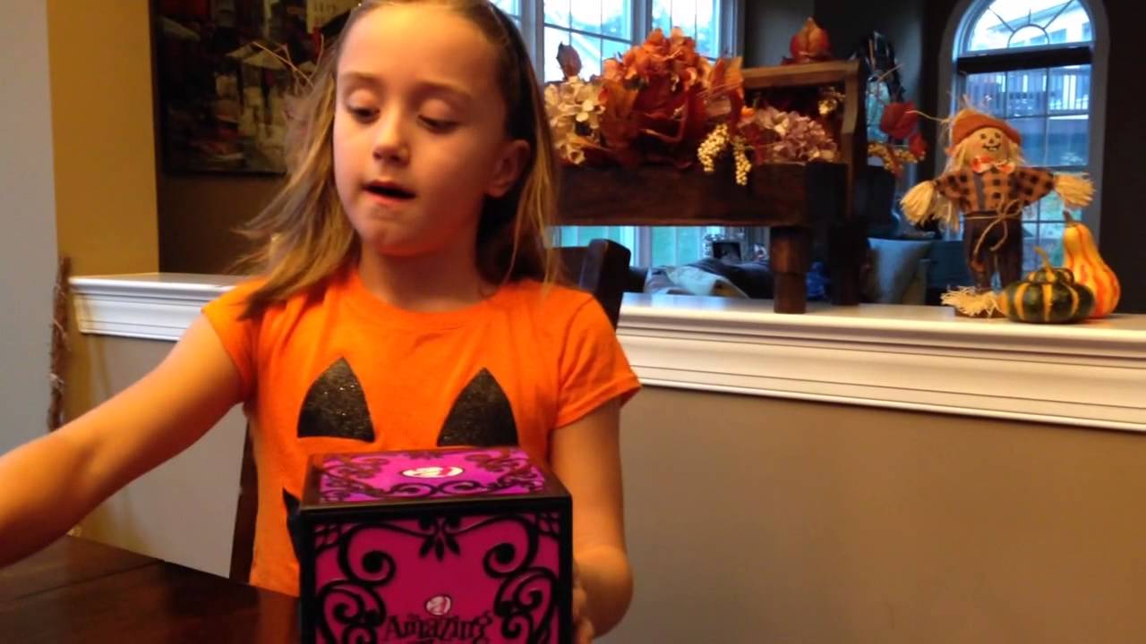 Amazing Zhu Magician Pets Disappearing Box #TheAmazingZhus - YouTube