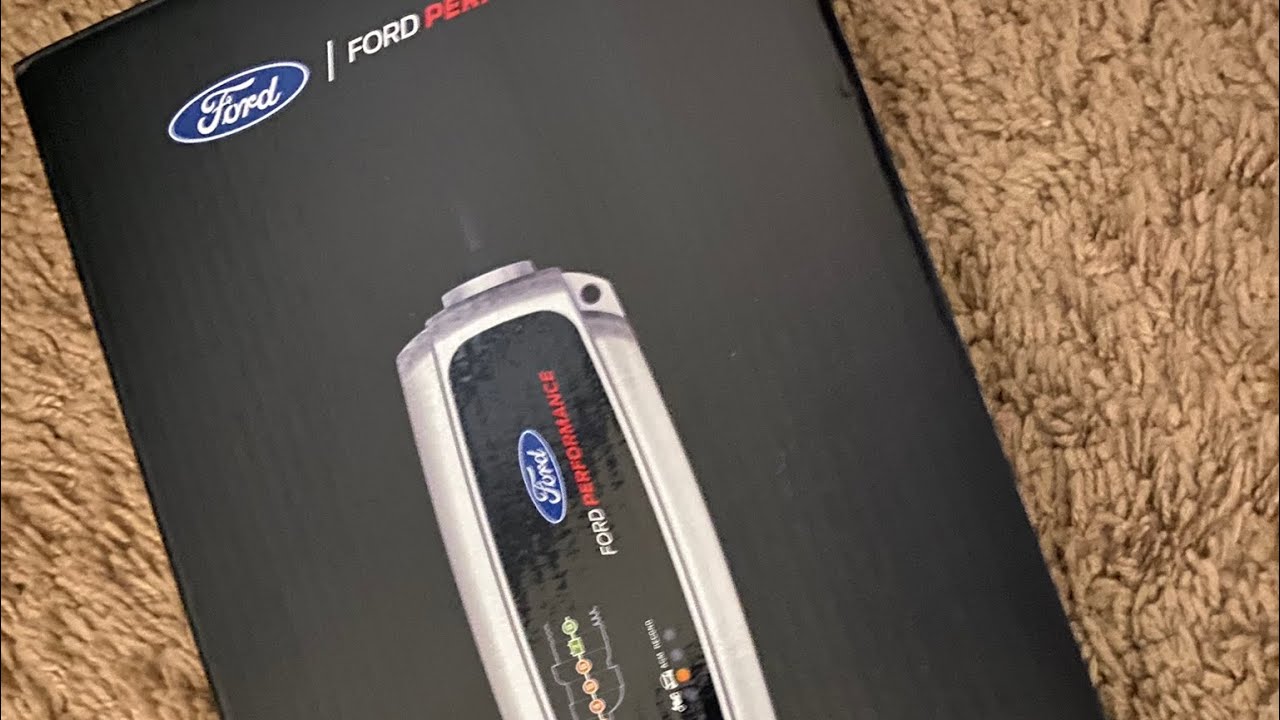 Quickly showing how my battery tender is hooked up - YouTube