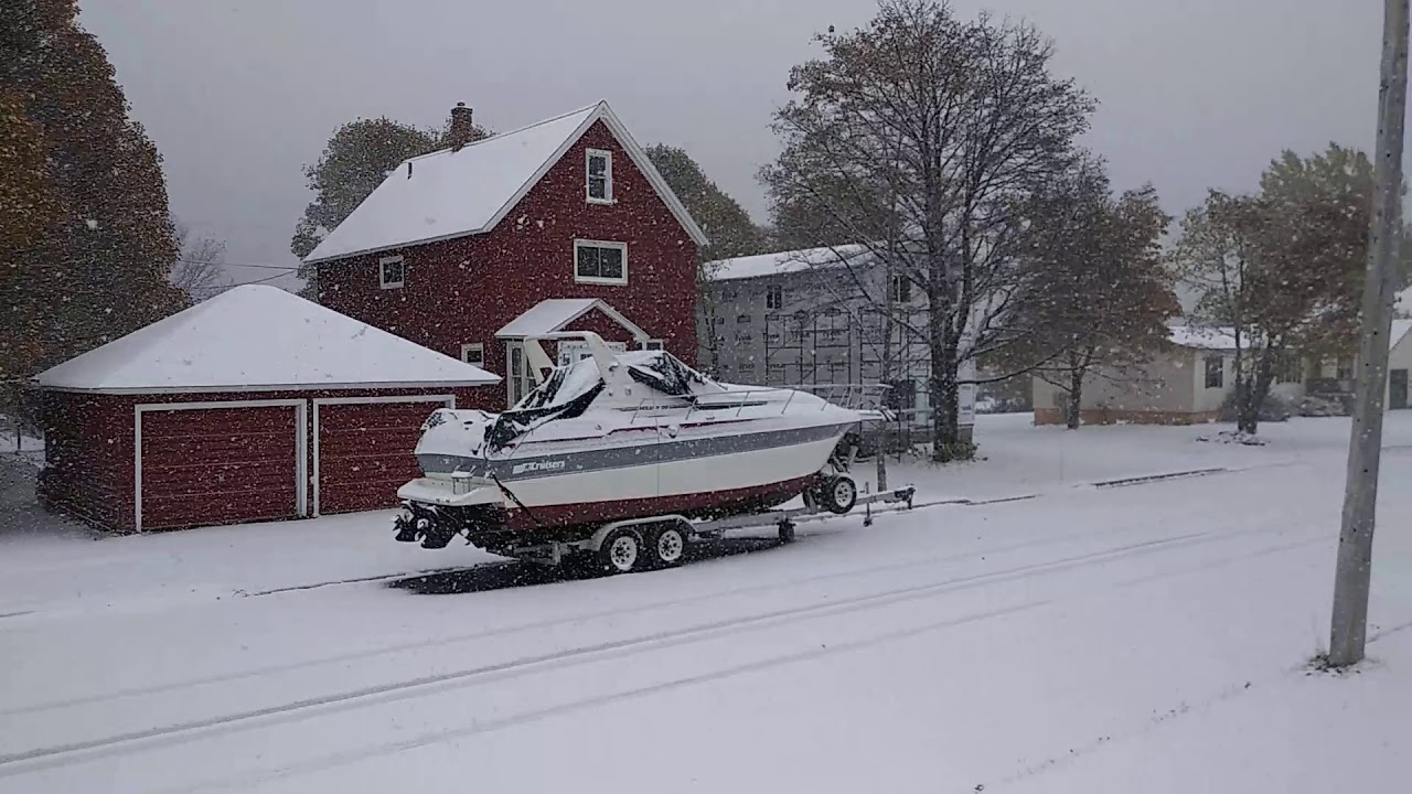Laurium, MI lake effect snow 10/16 - YouTube