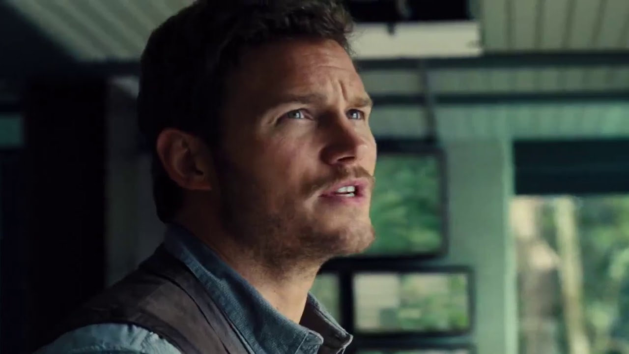 Jurassic World - Claire mostra a Owen l'Indominus Rex [ITA] - YouTube