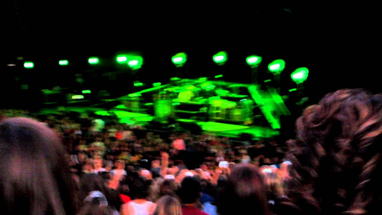 The Fray - Happiness - Sleep Train Pavilion (Concord, CA) - YouTube