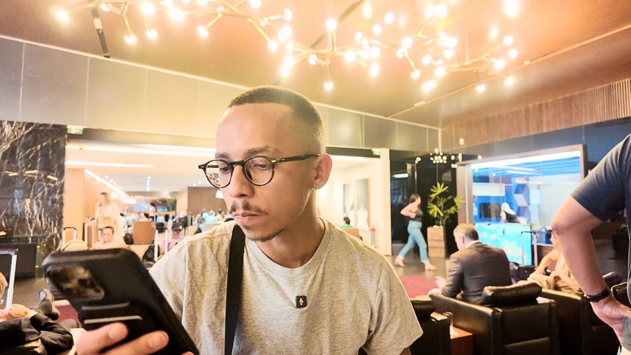 vlog | trampar com gente complicada, feedback tenso, arrumando mala, pegando voo de férias (ep ...