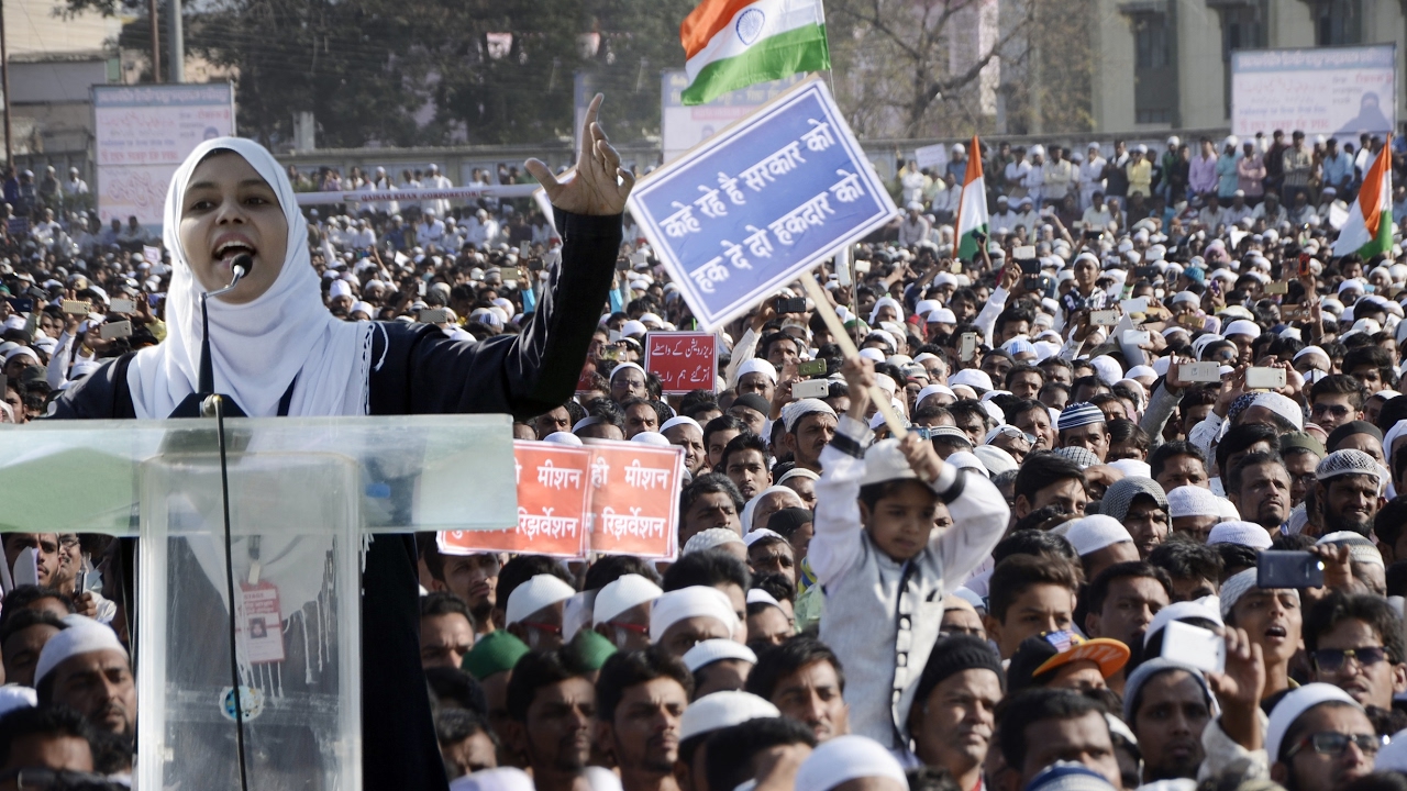 Muslim Reservation Morcha Aurangabad | Best Speech Naushaba Gulrez ...