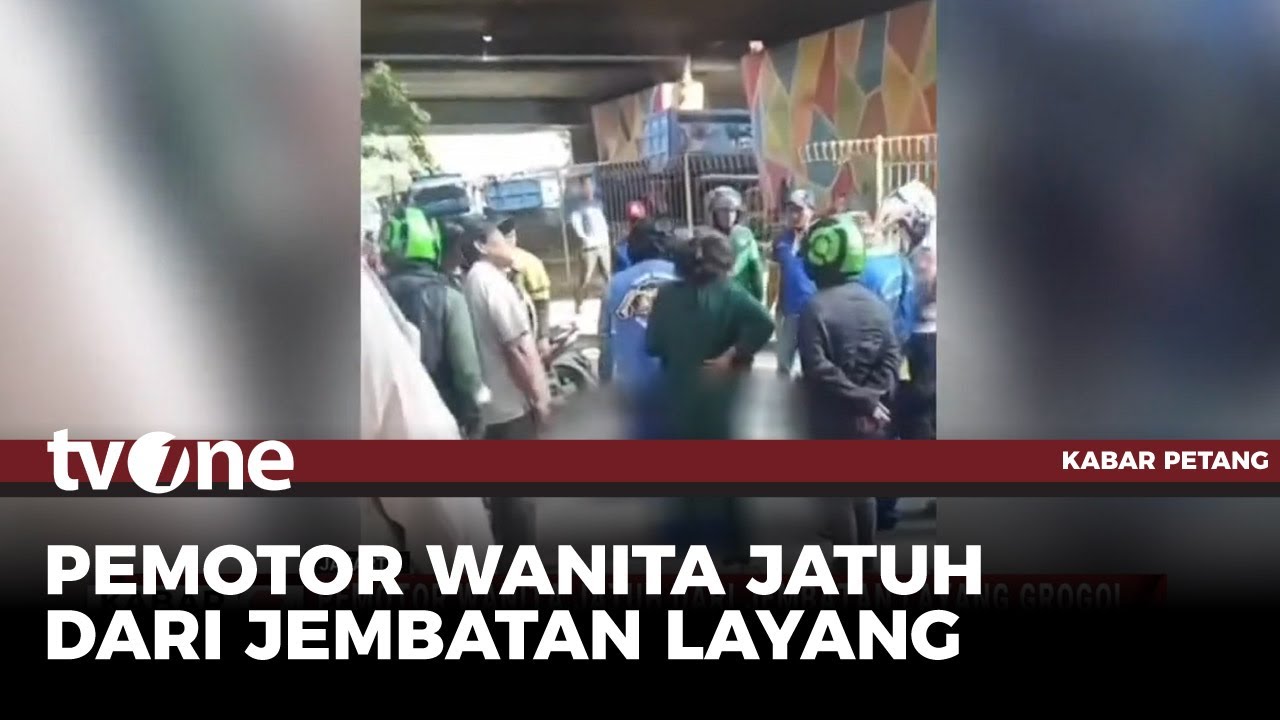 Hilang Kendali, Pengendara Motor Wanita Jatuh dari Flyover Grogol ...