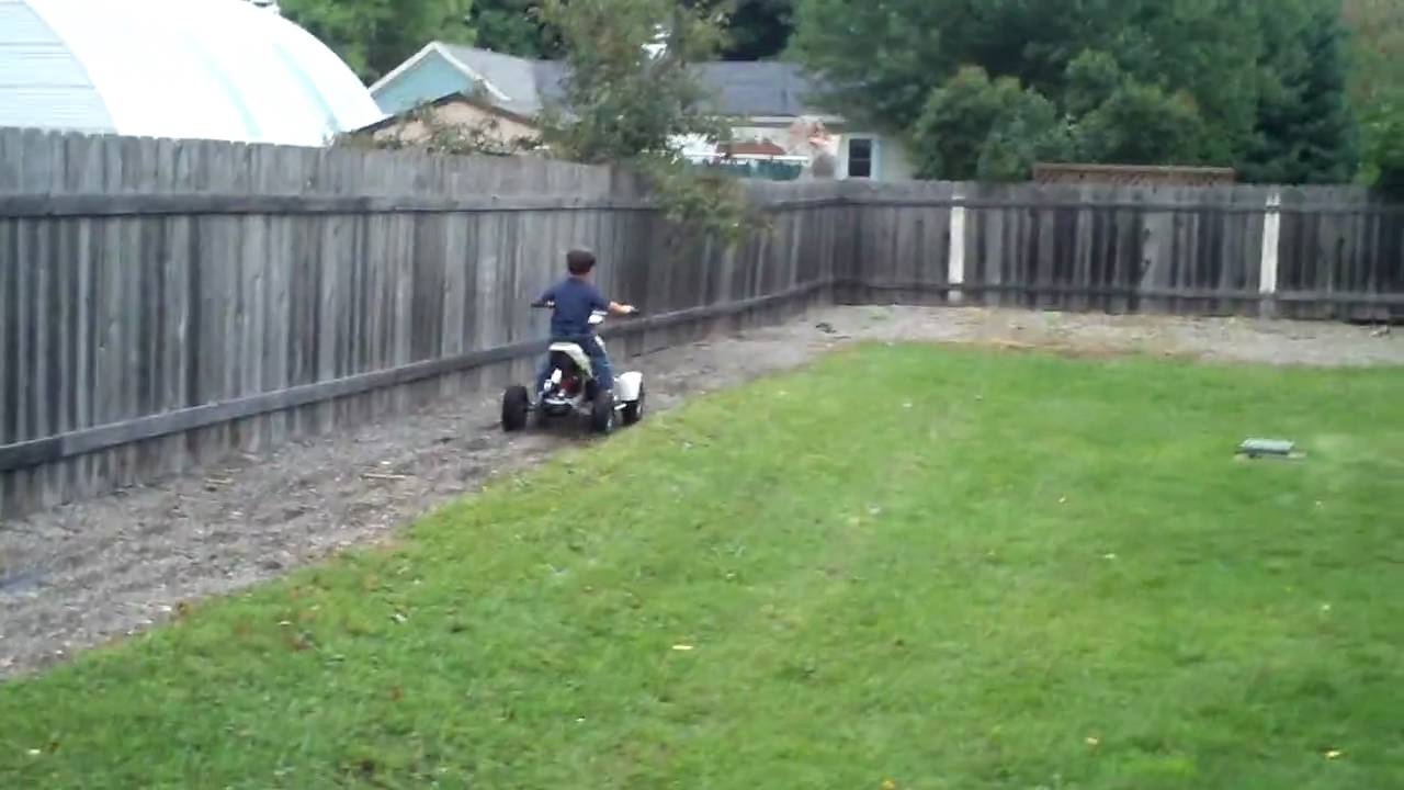 Mini Quadard - YouTube