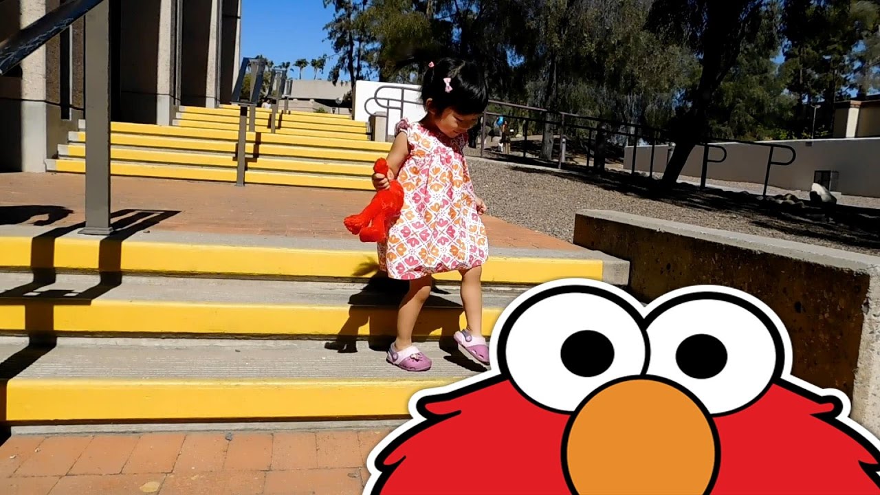 Sesame Street Musical: Elmo Makes Music - YouTube