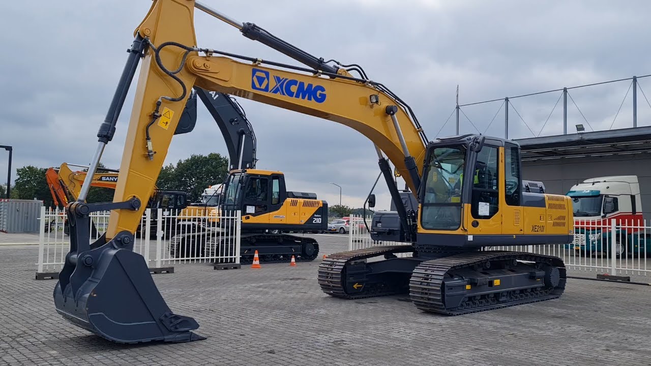 70149974 XCMG XE210 l - YouTube