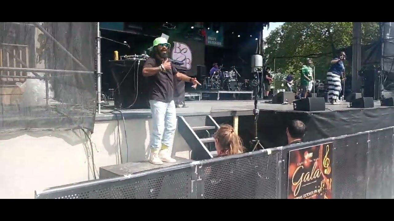 Brownskin Band at Chevy Court. - YouTube