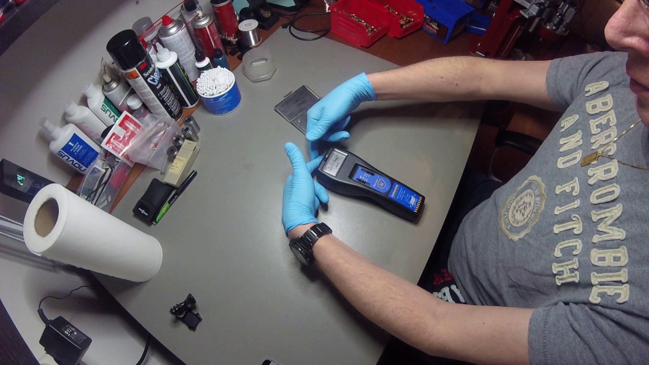 Isotope from smoke detector - YouTube