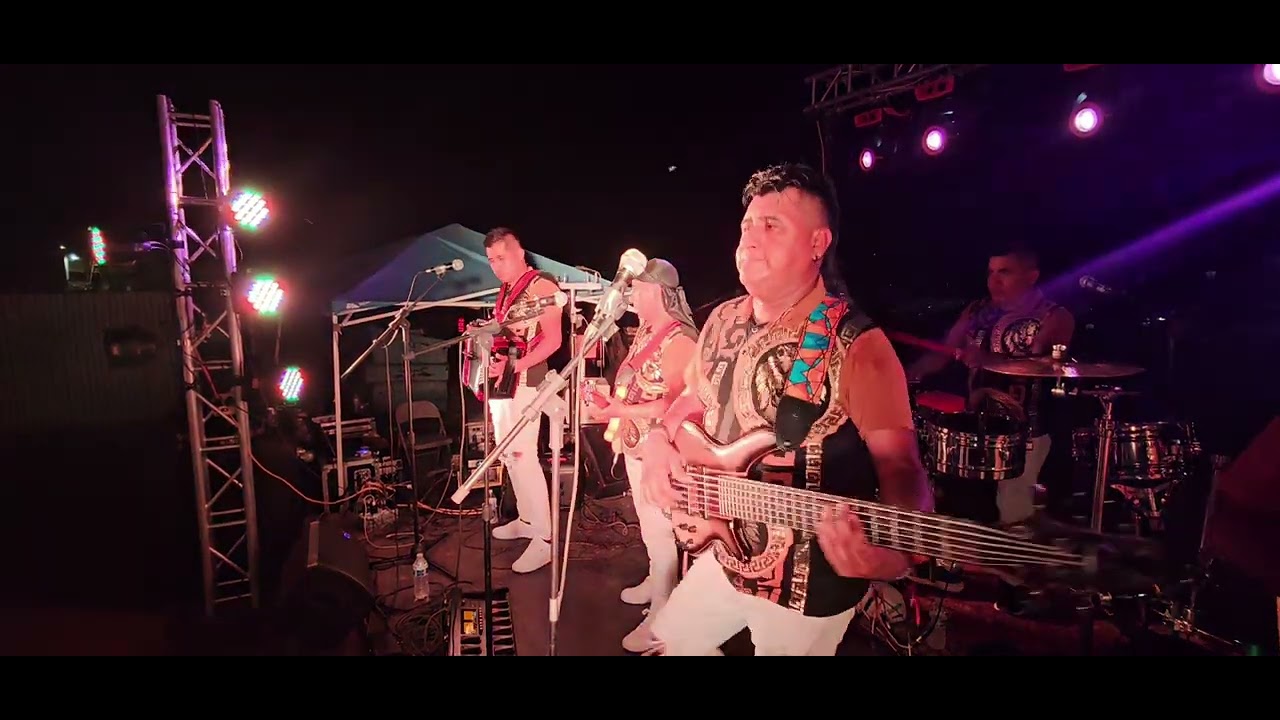 LOS BULMAR En Vivo Popurri. El mono De Marciana/ La Novia Enferma/ Otra ...