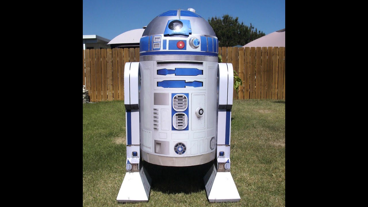 Star Wars Flying R2-D2 Prepares for Comic-Con by Otto Dieffenbach - YouTube