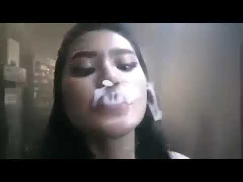 Cewek Vape Skill Dewa