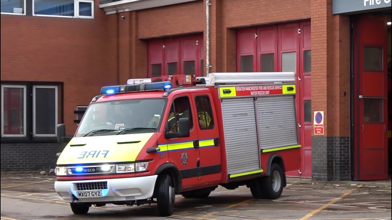 *HI LO* Eccles Water Incident Unit Turnout- Greater Manchester Fire And ...