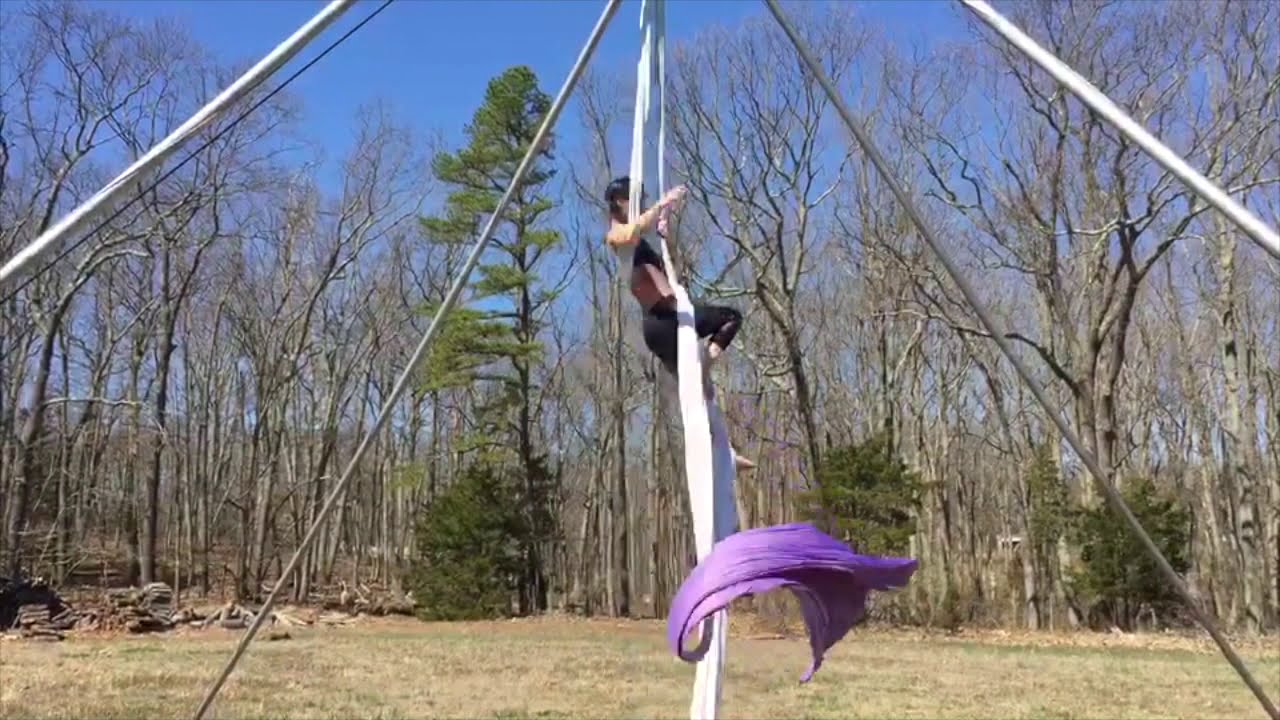 Shelli Buttons Aerial Show for 3/27/20 Friday Virtual Assembly! - YouTube