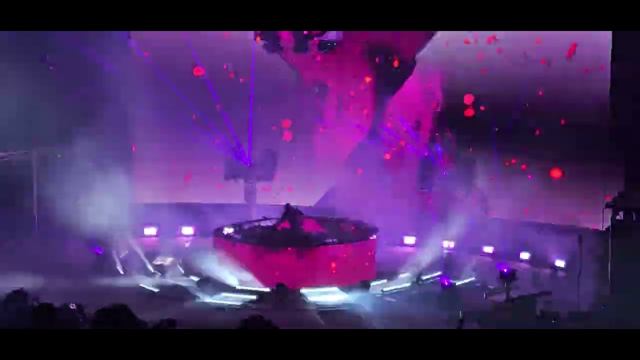 mersiv red rocks fckn with the noise cuz it's beautiful and filthy ...