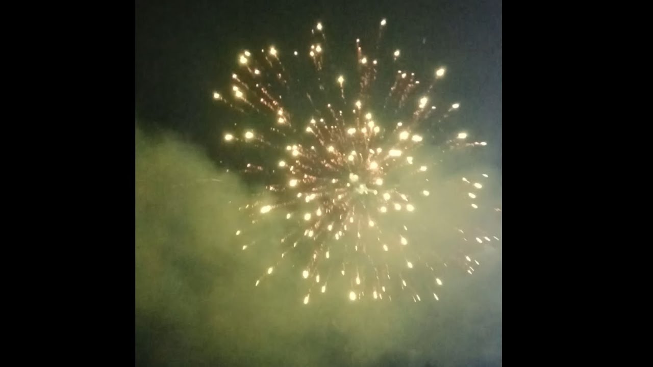 Sun Shine Fireworks-60 shots #diwali - YouTube