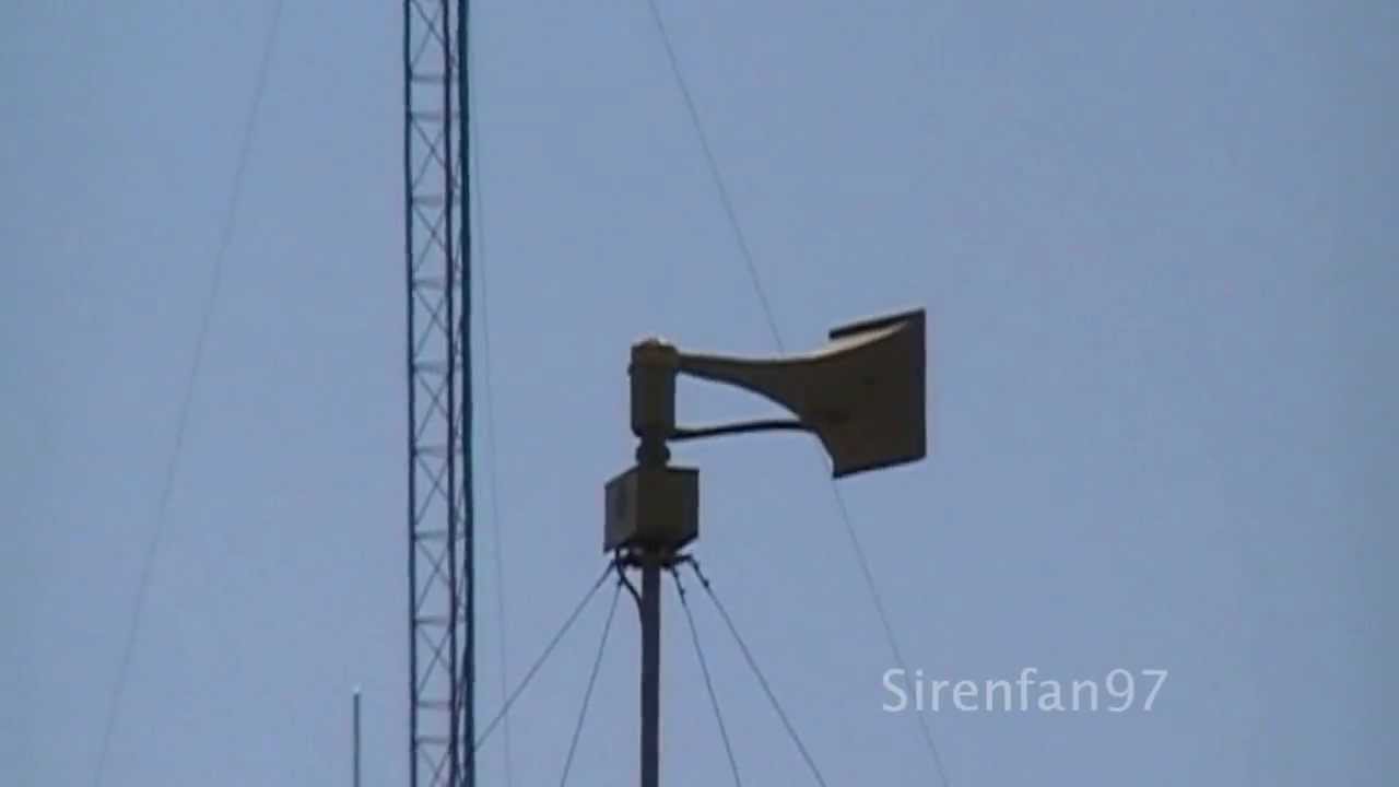 Federal Signal Thunderbolt 1000 Siren Test - Wichita, KS - YouTube