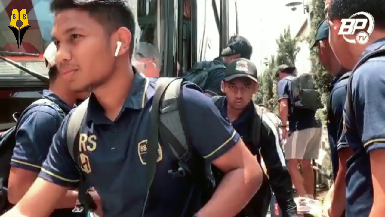 Perjalanan squad Laskar Antasari menuju kota Bandung - YouTube
