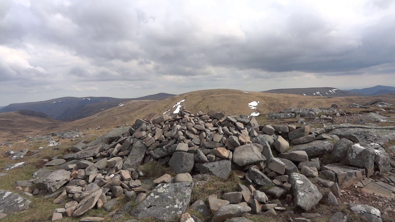 Tolmount 360° Summit View - YouTube