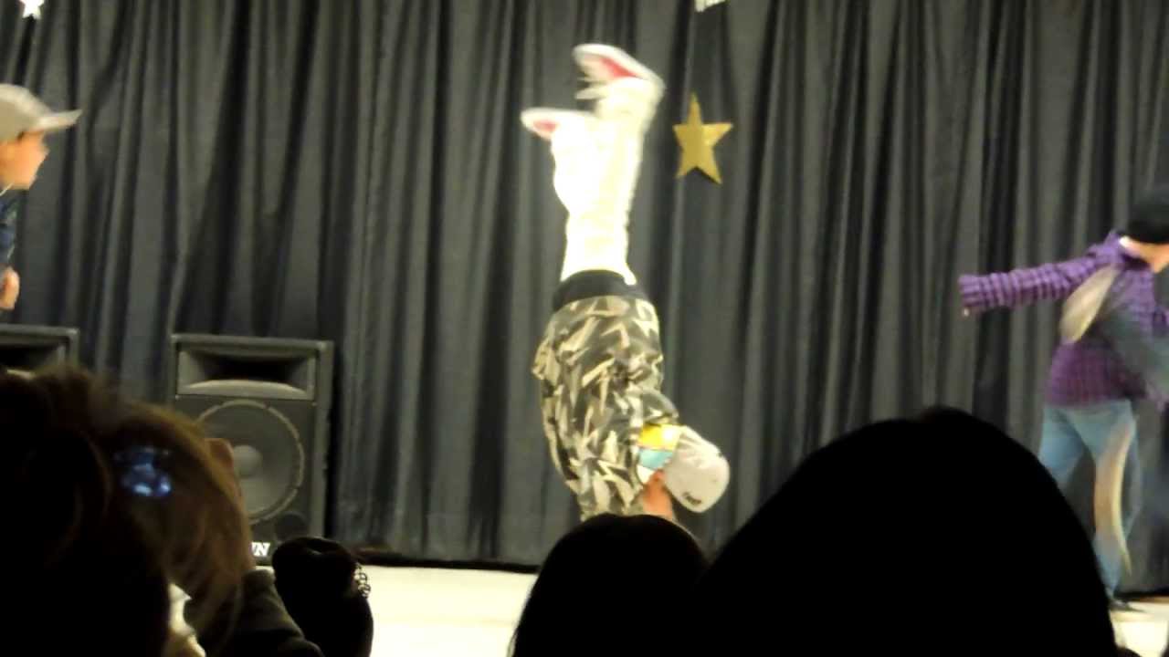 Lark Ellen Talent Show - YouTube