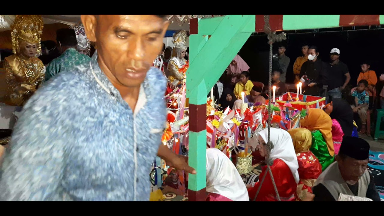 pingitan adat muna - YouTube