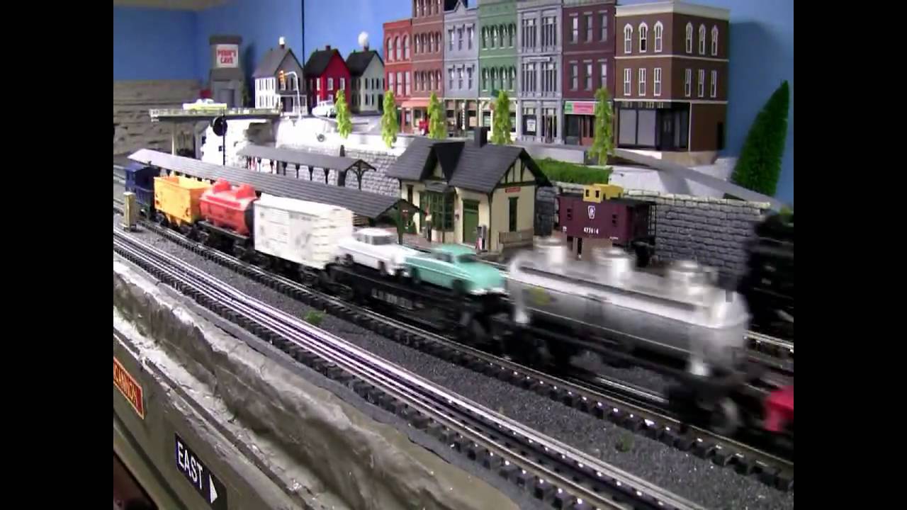 Lionel Layout - Classic Postwar Trains - YouTube