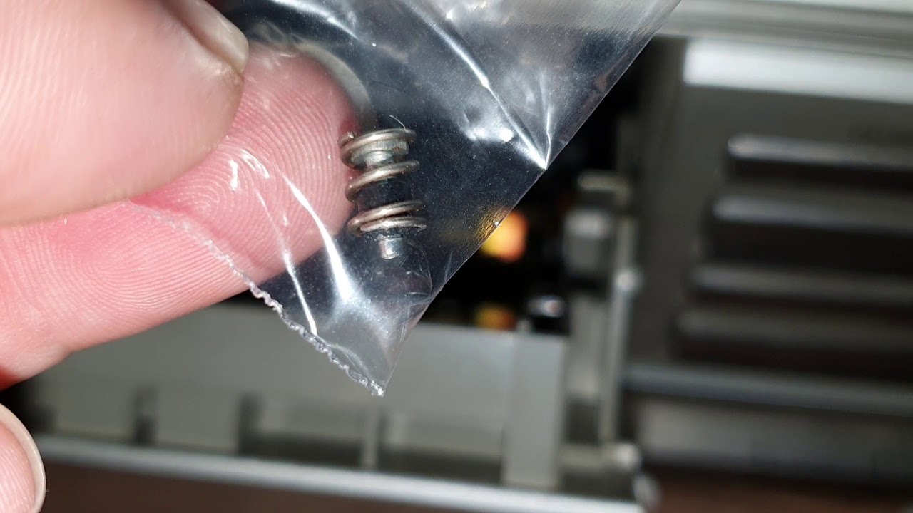 Philips James Bond - D8734 - YouTube