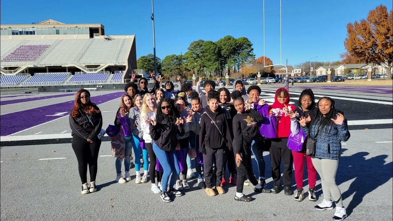 AVID at Joe T. Robinson High School - YouTube