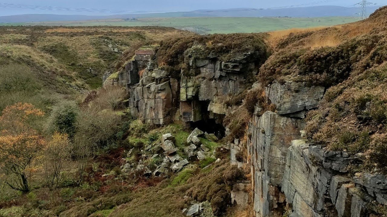 Exploring the mines of Round Barn Quarry - YouTube
