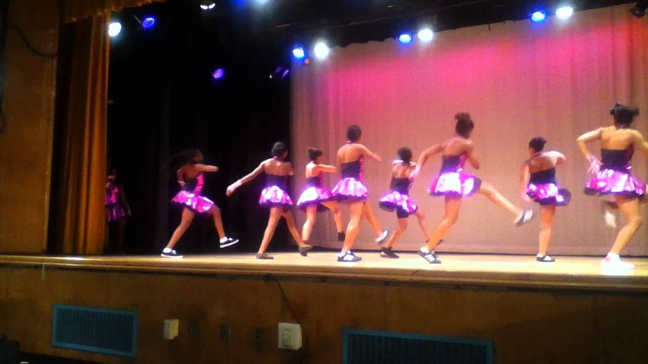 willow smith fireball DANCERS, JAH PERFORM - YouTube