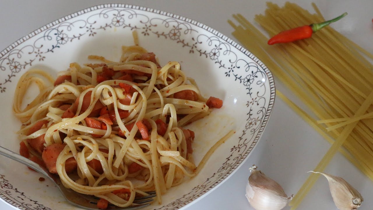 Spageti Aglio Olio Pedas Simpel - YouTube