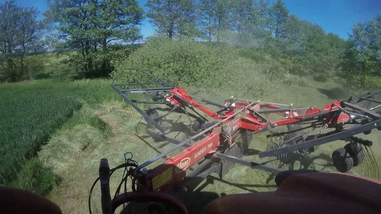 Raking silage 2017 - YouTube