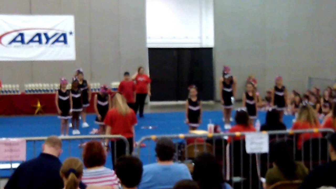 AAYA cheer comp - YouTube