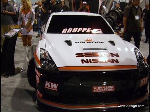 Formula Drift R35 Nissan GT-R - YouTube