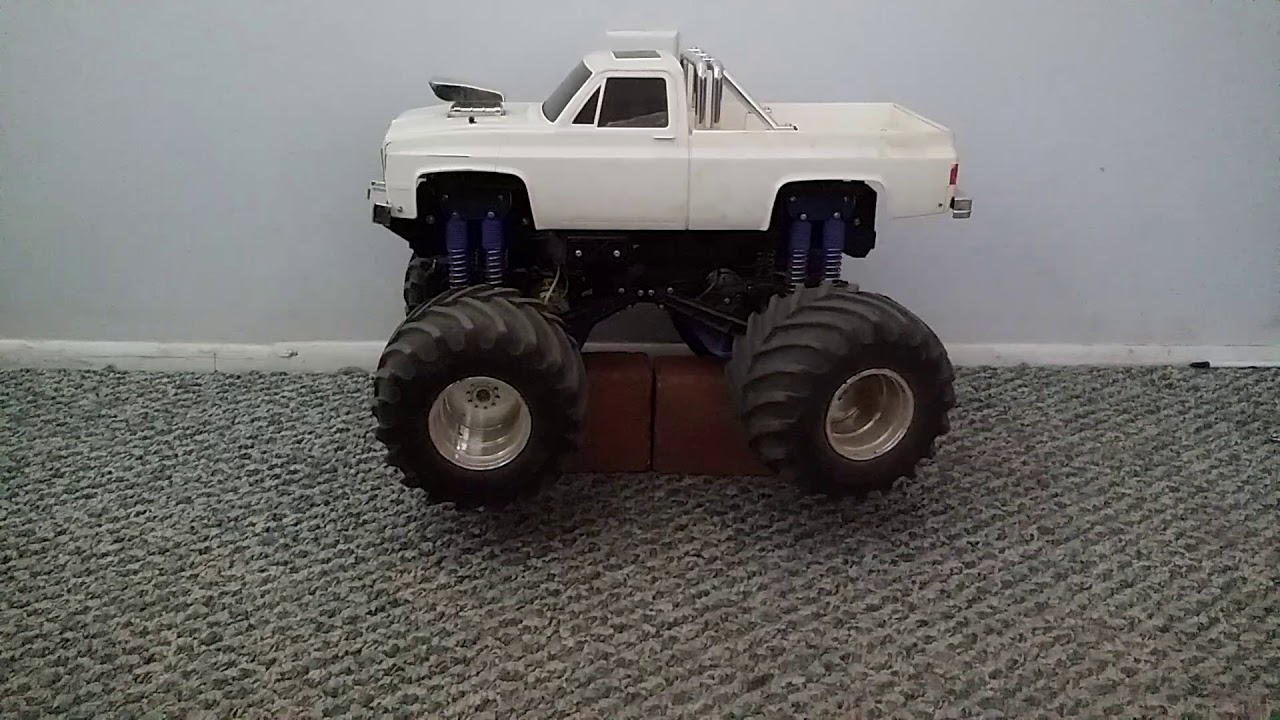 Tamiya Super Clod Buster Steering Test - YouTube
