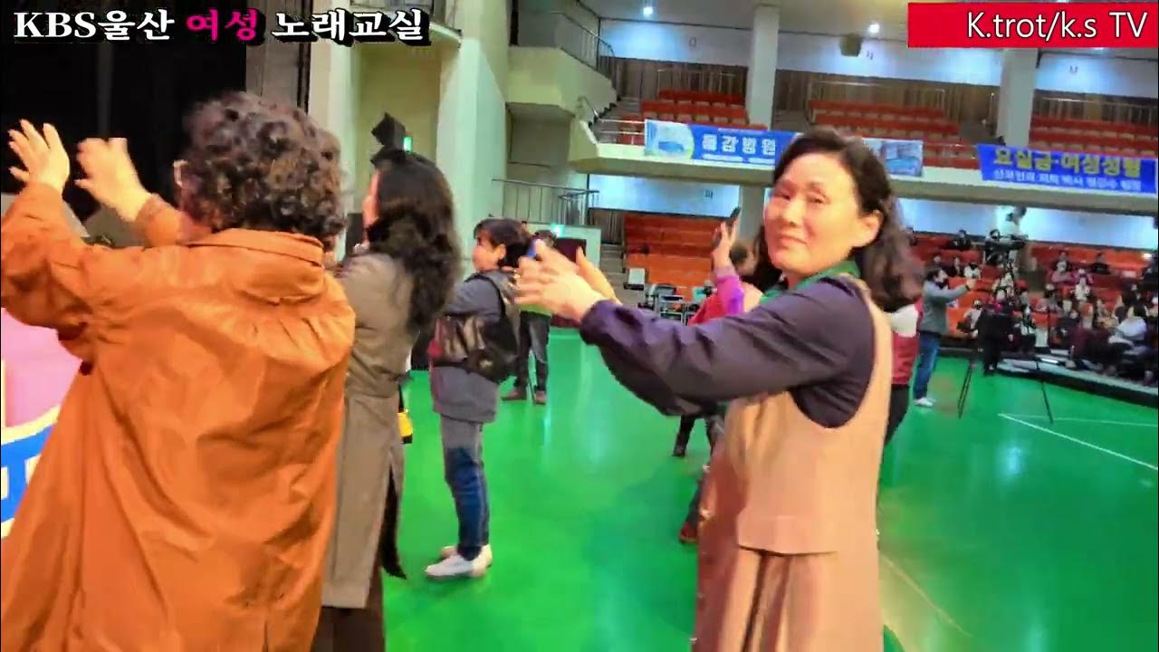 김성범 -자갈치 아지매 .K.trot/k.s TV - YouTube