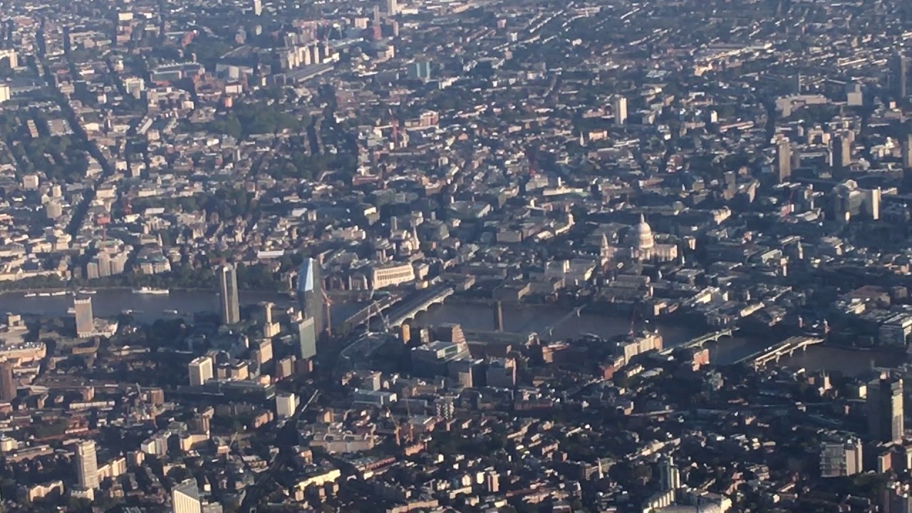 London from the sky - YouTube
