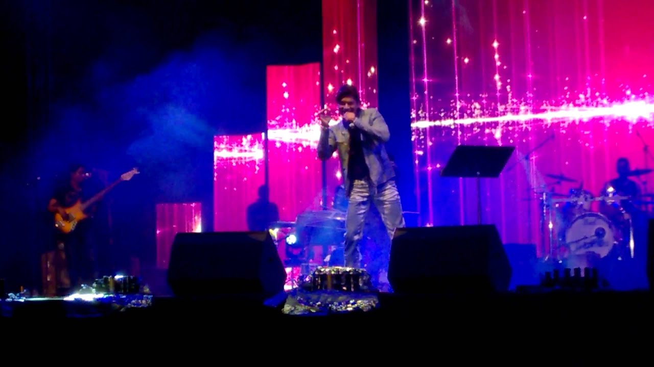 Shaan Live Concert @ IIT Bombay Mood Indigo 2015 - YouTube