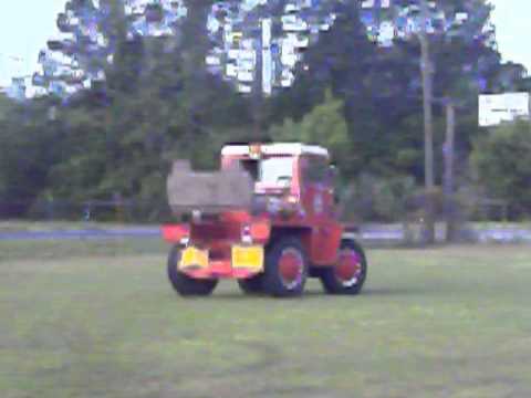 MGP Auctioneers Coleman Aircraft Tug - YouTube